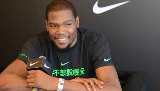 Kevin Durant Gets A Huge Tupac Tattoo On His Leg